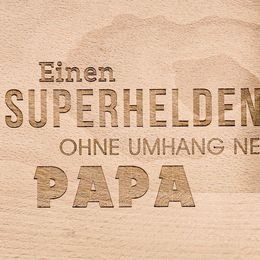 Frühstücksbrettchen "Einen Superhelden ohne Umhang nennt man Papa"