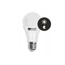 Silver Electronics - LED-Lampe E27 10W 230V 3000K Tag/Nacht sensor
