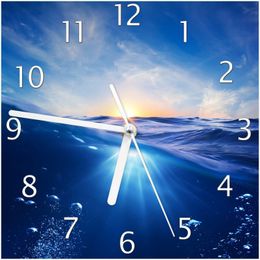 Wallario Wanduhr Wellen im Meer bei Sonnenuntergang (Glasuhr), schwarz, mit weißen Zeigern