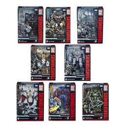 Hasbro Transformers Generations Studio Series Voyager (Assorted)