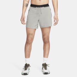 Nike Trail Second Sunrise Dri-FIT-Laufshorts mit Futter für Herren (ca. 12,5 cm) - Grau