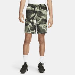 Nike Form vielseitige Dri-FIT Herrenshorts ohne Futter (ca. 23 cm) - Grün