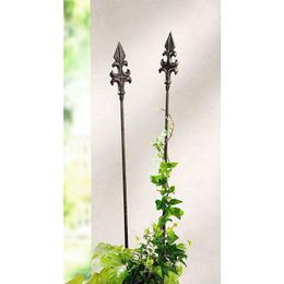Dekoleidenschaft - 2x Gartenstecker Französische Lilie aus Metall, 110 cm hoch, Antik Optik, Dekostecker, Gartendeko für Draußen