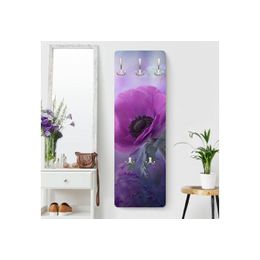 Bilderdepot24 Garderobenpaneel violett Blumen Floral Anemonenblüte in Violett Design (ausgefallenes Flur Wandpaneel mit Garderobenhaken Kleiderhaken hängend)