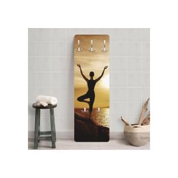 Bilderdepot24 Garderobenpaneel Design Menschen Natur Spirituell Sport Weltall Himmel Sterne Yoga (ausgefallenes Flur Wandpaneel mit Garderobenhaken Kleiderhaken hängend)