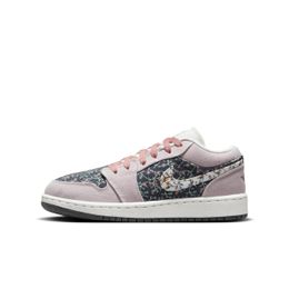 Air Jordan 1 Low SE Schuh für ältere Kinder - Lila