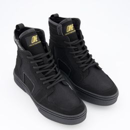 TK Maxx Schwarze High-Top Black On Black Sneaker