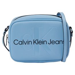 Calvin Klein Jeans Mini Bag SCULPTED CAMERA BAG18 MONO, mit großflächigem Markenlogo vorne, blau