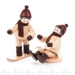 Dregeno Erzgebirge Weihnachtsfigur Miniatur Kinder mit Snowboard und Rutscher natur (2) Höhe ca 6 cm NEU