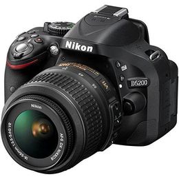 Reflex - Nikon D5200 Schwarz Objektiv Nikon AF-S DX Nikkor 18-55mm f/3.5-5.6G VR