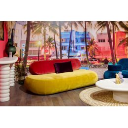 Die Wäscherei Hamburg 2,5-Sitzer Sofa Casino in beige-türkisemrot-gelbem Duo-Tone-Samtbezug