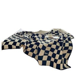 Stuhlbezug Decke Überwurfdecke Schachbrett bequeme Bett Sofadecke 150 x 200 cm