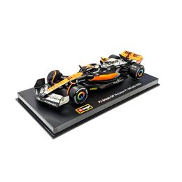 Bburago 18-38088 - Modellauto - F1 McLaren MCL60 '23 #4 Norris (mit Helm, Maßstab 1:43) Formel 1