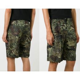 Givenchy Shorts Givenchy Mens Iconic Cult Soldout Camouflage Print Bermuda Hose Shorts