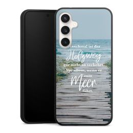 DeinDesign Galaxy S23 FE Handy Premium Silikon H&uuml;lle Handyh&uuml;lle schwarz Case Statement Beach Spruch Silikon Premium Case