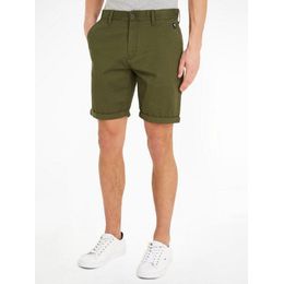 Tommy Jeans Chinoshorts TJM SCANTON SHORT Markenstickerei, grün