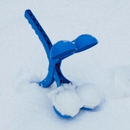 Haushalt-International Haushalt International Schneeballzange Schneeballformer formt 2 Schneebälle zeitgleich