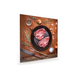 Primedeco Glasbild Wandbild Quadratisch Rohes Fleisch auf Teller mit Aufhängung