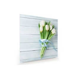 Primedeco Glasbild Wandbild Quadratisch Strauss weisse Tulpen mit Aufhängung