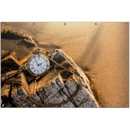 Wallario Sichtschutzzaunmatten Alte Taschenuhr am Strand