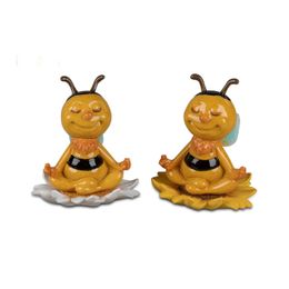 formano Sammelfigur 2er Set formano Biene auf Blüte Honigbiene Honig Handbemalt Figur Bee