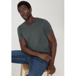 hessnatur V-Shirt Regular aus reiner Bio-Baumwolle Größe: 54