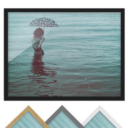 Bild mit Rahmen Spaziergang im Wasser - gerahmte Wandbilder Print Portrait Wohnzimmer Schlafzimmer Bad Badezimmer K&uuml;che Flur Esszimmer