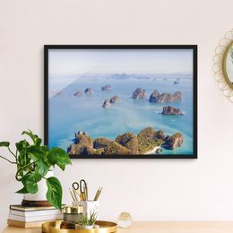Bild mit Rahmen Inseln im Meer - gerahmte Wandbilder Print Natur Strand Wohnzimmer Bad Badezimmer Blau