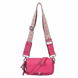 FREDsBRUDER Sha Na Na Umhängetasche Leder 20 cm pink