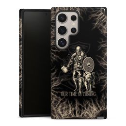 DeinDesign Galaxy S24 Ultra Handy Panzer Handyh&uuml;lle robuste Outdoor H&uuml;lle Schutzh&uuml;lle gl&auml;nzend Tv Show Designs Wikinger Vikings Tough Case