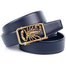 Anthoni Crown Ledergürtel mit Skorpion Motivschließe, blau