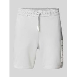 Alpha Industries Regular Fit Sweatshorts mit Label-Print