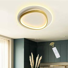 Comely - Einstreichte runde LED-Decke LED-Semi-Castré, 46W dimmbar mit Schlafzimmer Fernbedienung, Wohnzimmer, Büro (Ø40 cm, Weiß und Gold)