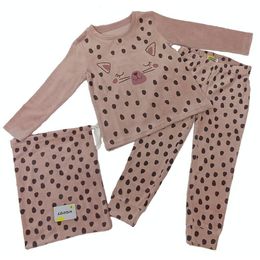 LOSAN Pyjama LOSAN Mädchen Samt Schlafanzug lang Pyjama Katze Punkte Light pink (3 tlg)