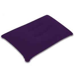 Intirilife - Aufblasbares Kissen in lila - 33.5 x 22 cm - Rechteckiges Kopfkissen zum Aufblasen mit ergonomischer Form zum bequemen Schlafen