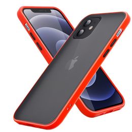 Cadorabo Handyhülle für Apple iPhone 12 / 12 PRO Hülle Apple iPhone 12 / 12 PRO, Handy Schutzhülle - Hülle - Ultra Slim Hard Cover Case - Bumper