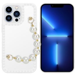 Cadorabo Handyhülle für Apple iPhone 13 PRO Hülle Apple iPhone 13 PRO, Schutzhülle - mit Handgelenk Kette - TPU Silikon - Bumper, weiß