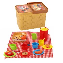 Otto Simon Spielzeug-Polizei Einsatzset Picknickkorb mit 35 Teile Geschirr Besteck Kanne Decke