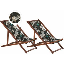Beliani Liegestühle 2er Set aus dunklem Akazienholz mit schwarzem Bezug zusammenklappbar Gepardenmotiv Gartenausstattung Outdoor Gartenzubehör Modern