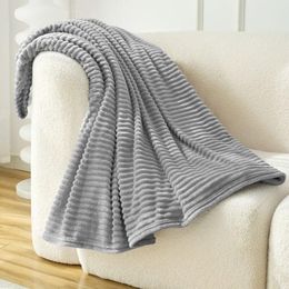 WOLTU - Kuscheldecke Fleecedecke Flanell Decke Sofadecke Einfarbig Wohndecken Couchdecke warme Decke mit Streifenmuster Überwurf für Bett Couch,