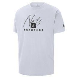 Brooklyn Nets Courtside Statement Edition Jordan Max90 NBA-T-Shirt für Herren - Weiß