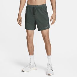 Nike Stride Dri-FIT 2-in-1-Laufshorts für Herren (ca. 18 cm) - Grün
