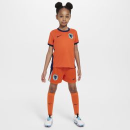 Niederlande 2024 Stadium Home Nike Replica dreiteiliges Fußballtrikot-Set für jüngere Kinder - Orange