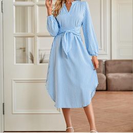 AFAZ New Trading UG Sommerkleid Freizeitliches Kleid mit V-Ausschnitt