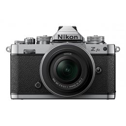 Nikon Zfc + DX 16-50mm f3,5-6,3 VR SE