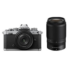 Nikon Zfc + 28mm f2,8 SE + DX 50-250mm f4,5-6,3 VR
