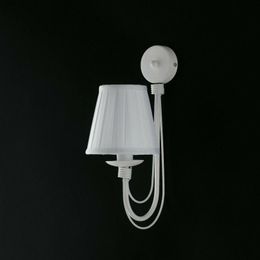 Iperbriko - Schäbiger weißer Eisenapplikation ein leichter weißer Lampenschirm 21x h38 cm