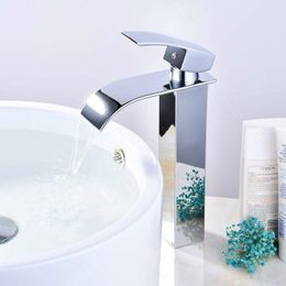 Wasserfall-Waschtischmischer, Badezimmer-Wasserhahn, modernes Wasserfall-Wasserhahn-Design mit verstellbarer Warm- und Kalt-Waschtischarmatur,