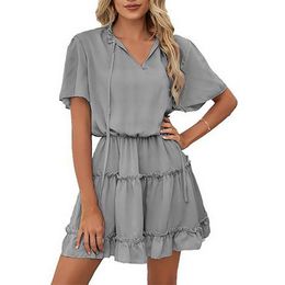 ZWY Dirndl Kurzes Kleid mit V-Ausschnitt und Rüschenkante bis zum Knie.