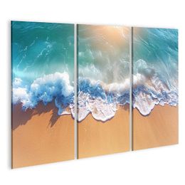 islandburner Leinwandbild Luftaufnahme eines friedlichen Sandstrandes mit klaren, hellblauen Wel